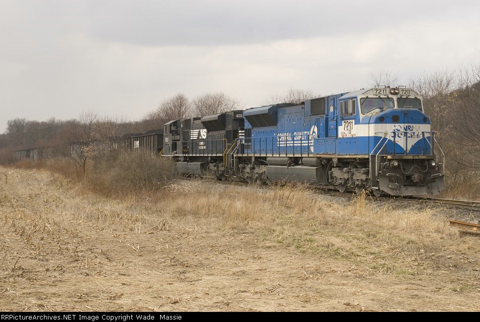 NS 7211 bringing up the rear of 562